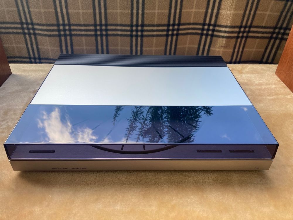 B&O Beogram 5500 silver lid . (Gebraucht) in Zürich für CHF 400 – nur ...