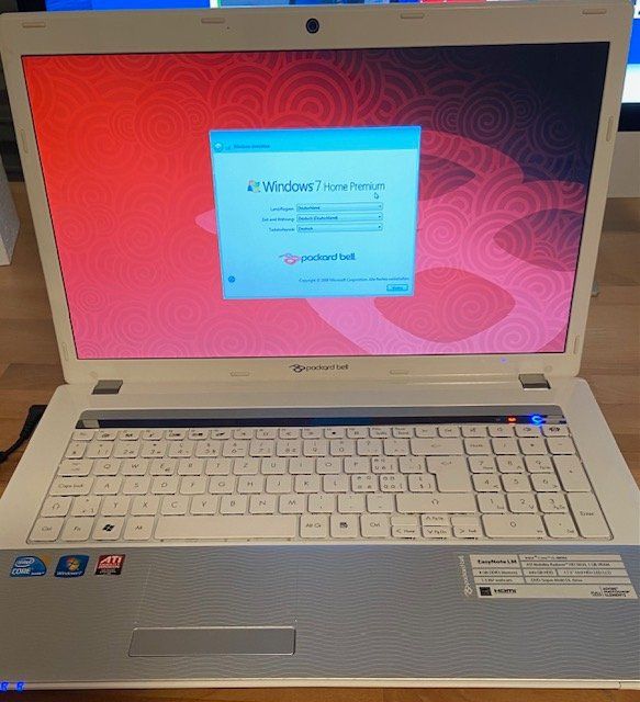 packard bell Laptop mit 17" Bildschirm (Gebraucht) in Urtenen-Schönbühl ...