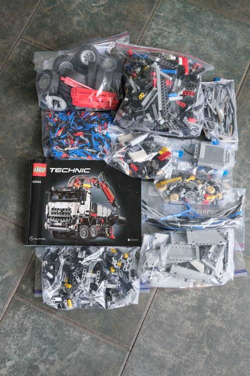 LEGO Technic Mercedes-Benz Arocs 3245 - 42043 | Kaufen auf Ricardo