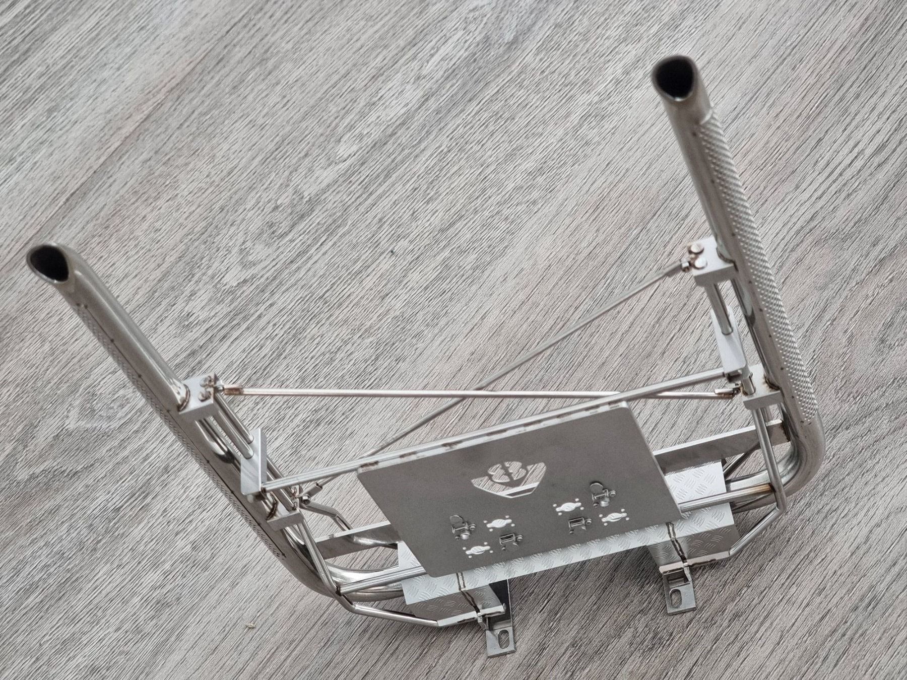 Scania Auspuff / Highpipes mit V8 Logo Neu, OVP (Neu und ...