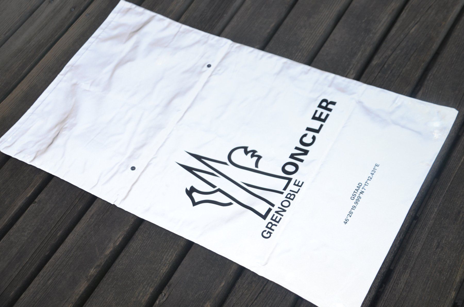 Moncler retroreflektierend Rucksack / sac à dos (D'occasion) à ...