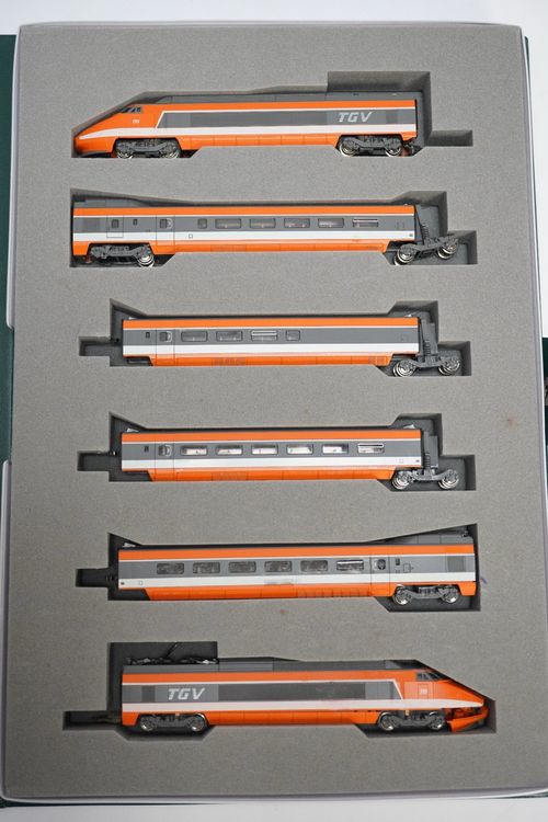 e32 Kato 10-198 SNCF TGV orange 6-teilig | Bastelware (Defekt) in Thun ...