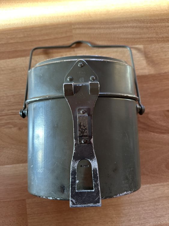 Militär Gamelle Essgeschirr #2 (Gebraucht) in St. Gallen für CHF 14 – mit Lieferung auf Ricardo ...