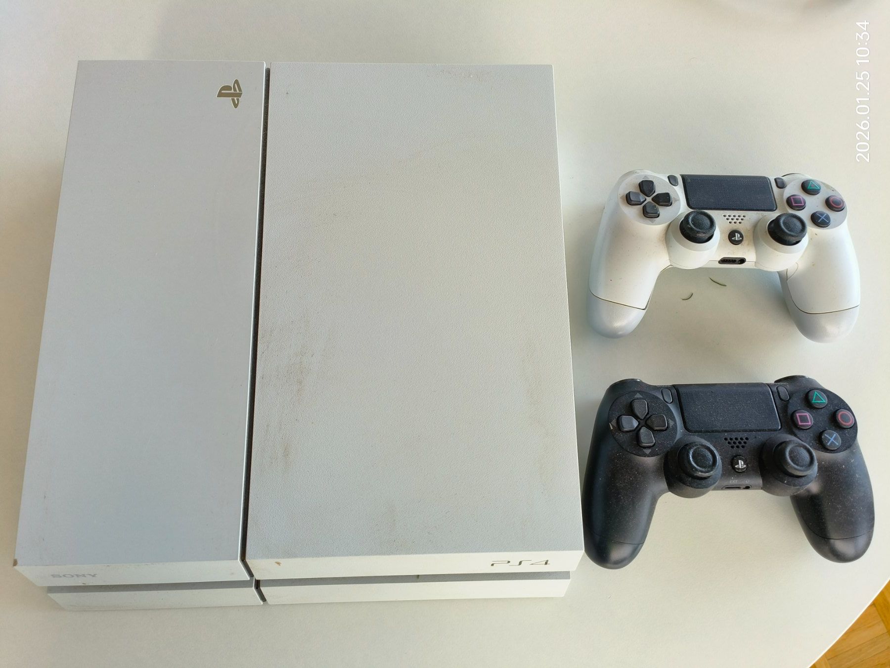 PS4 + 2 Manettes + Collection FIFA/FC (15-25) + Minecraft (D'occasion ...