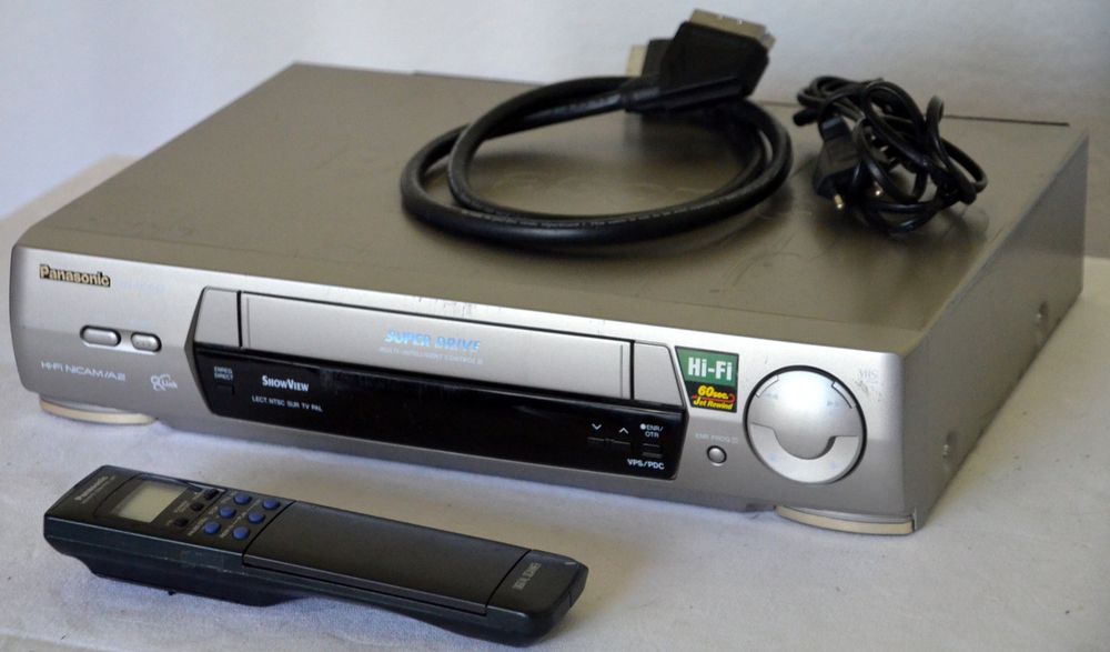Videorecorder VHS Panasonic NV-HD642F magnétoscope (Gebraucht) in ...