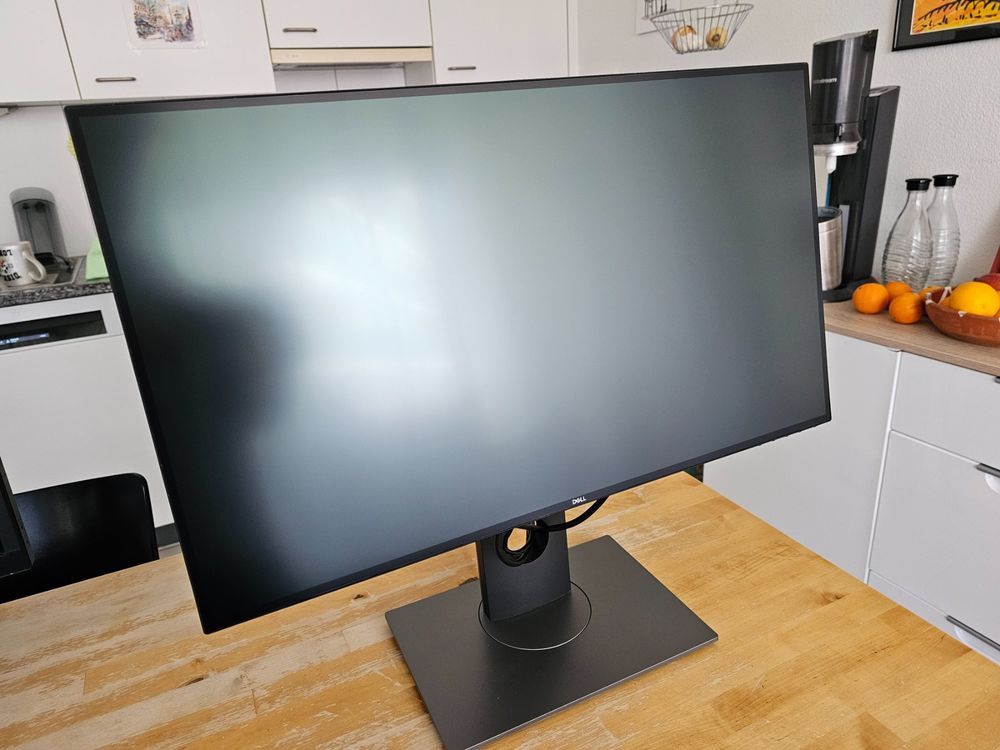 Dell UltraSharp U2718Q (3840 x 2160 Pixels, 27") (Gebraucht) in Basel ...