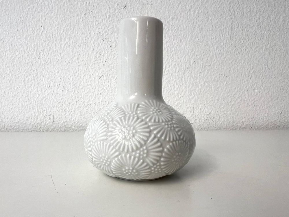 Weisse THOMAS Porzellan Blumenvase mit Blumenmuster (Gebraucht) in ...