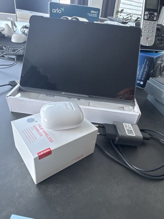 Lenovo Tab P11 mit Lenovo Kopfhörer - Neuwertig! (Neu (gemäss ...