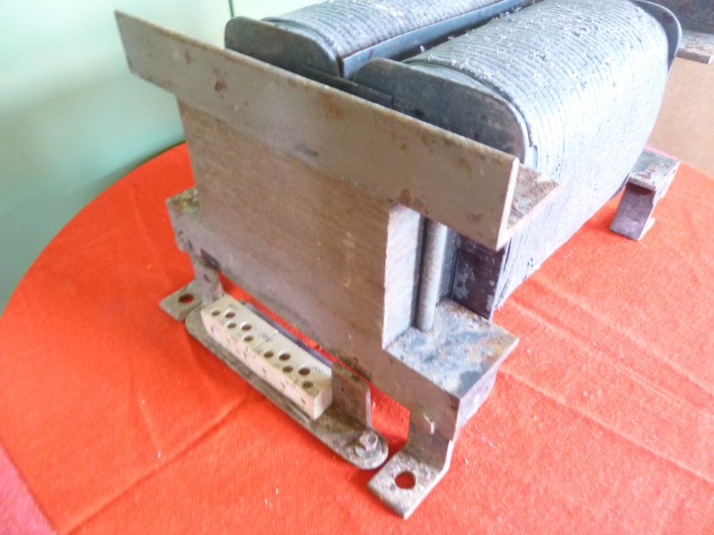 Alter Trafo, Firma Gloor Oerlikon, 4kVA, 43kg (Defekt) in Hefenhofen ...