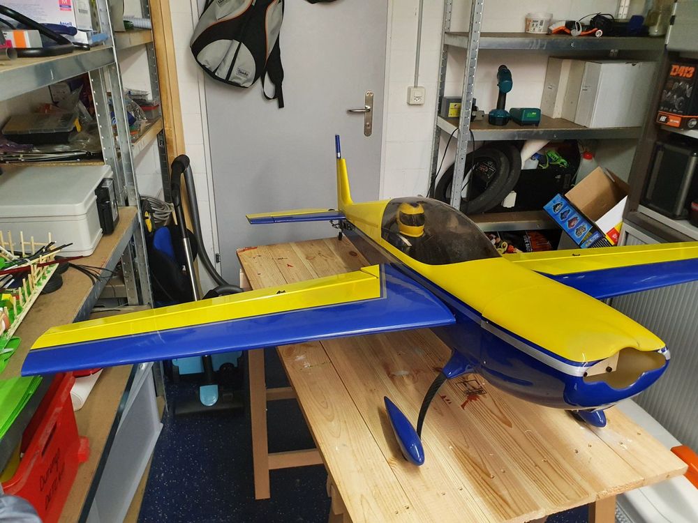 Extreme Flight Extra 300 | Kaufen auf Ricardo