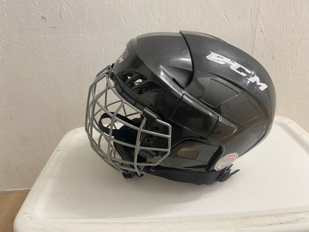 CCM Eishockeyhelm FL40 S mit Visier, schwarz, verstellbar (Gebraucht ...