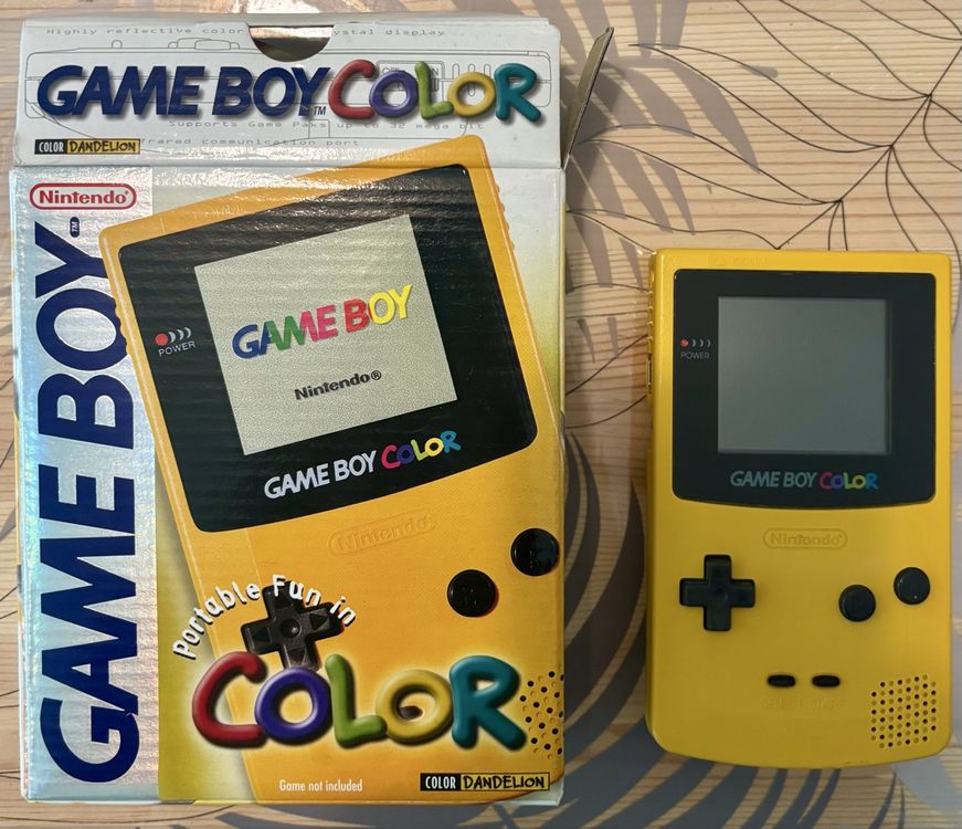 Gameboy Color Yellow ab 1.- (Gebraucht) in Genève für CHF 70 – mit ...