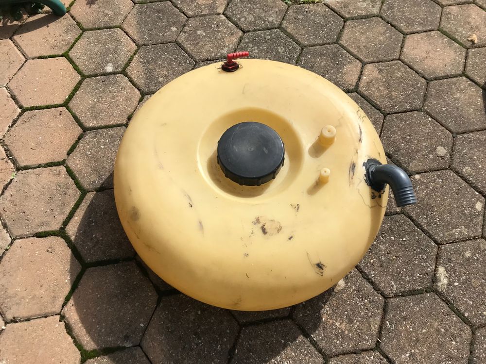 VW Bus T3 Wassertank für Reserveradmulde | Kaufen auf Ricardo