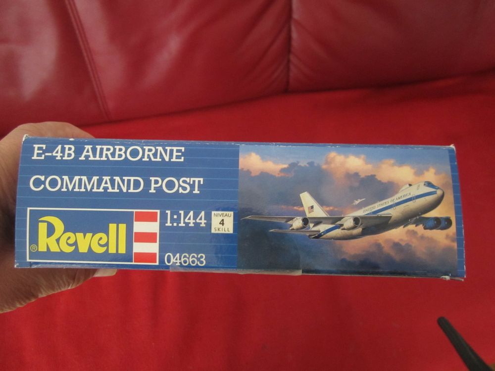 REVELL-BAUSATZ:E-4B AIRBOND COMMAND POST 1:144 NR.04663 (Neu und ...