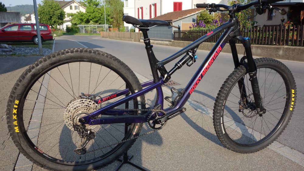 29 er Rocky Mountain Altitude 50 Enduro Bike (Gebraucht) in wolfhausen ...