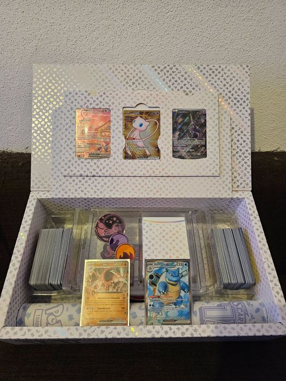 Vendo set Pokemon 151 Ultra Premium | Kaufen auf Ricardo