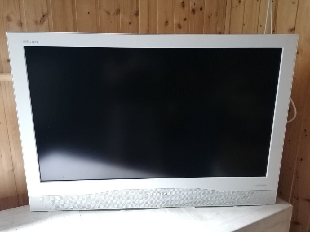 LCD, Minerva Fernseher 37"" weiss (Gebraucht) in Emmen für CHF 1 – mit ...