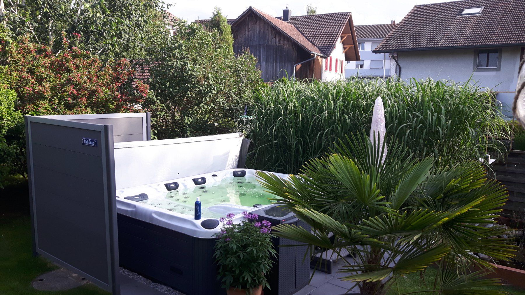 Whirlpool, 7 Plätze mit neuer Abdeckung (Defekt) in Aarberg für CHF ...