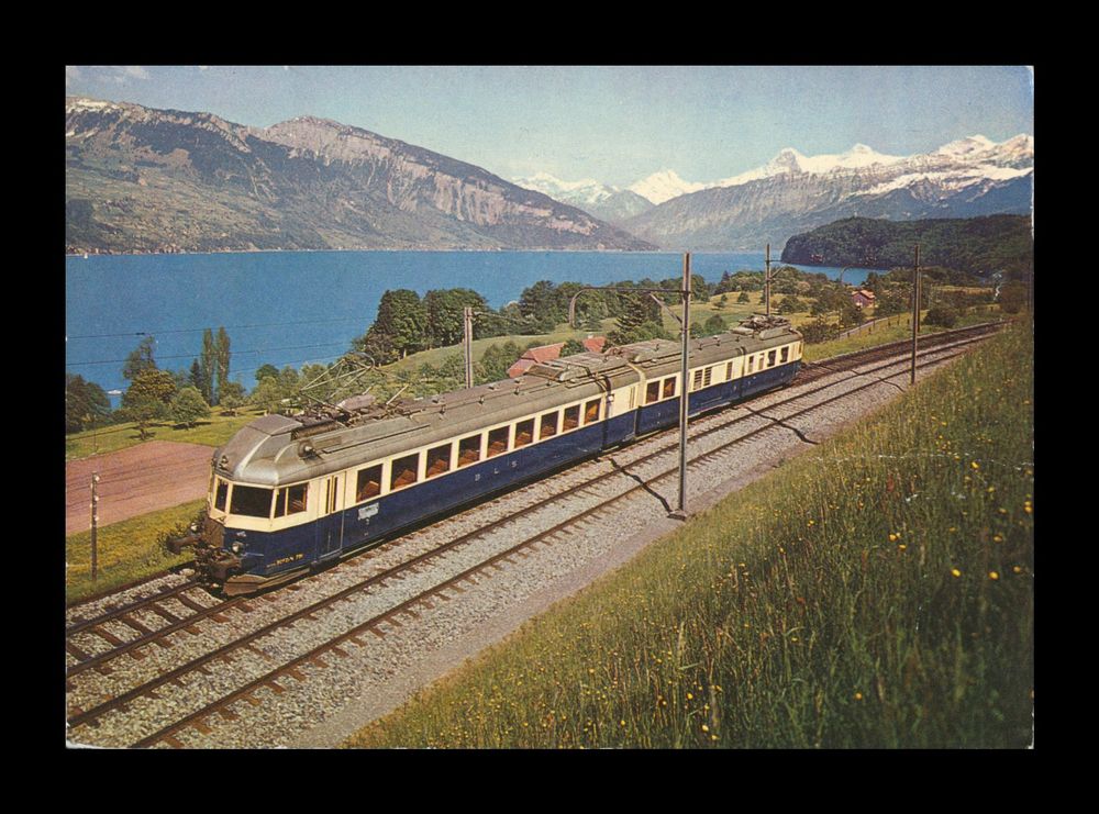 Blauer Pfeil der Lötschbergbahn am Thunersee (Gebraucht) in Zürich für CHF 4 – mit Lieferung auf ...