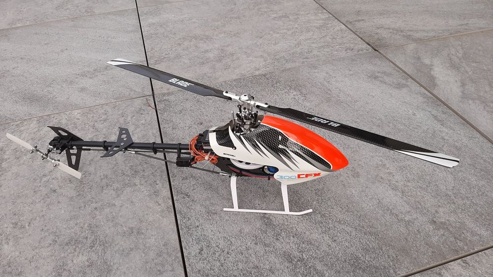 Helikopter Blade 300 CFX BNF | Kaufen auf Ricardo