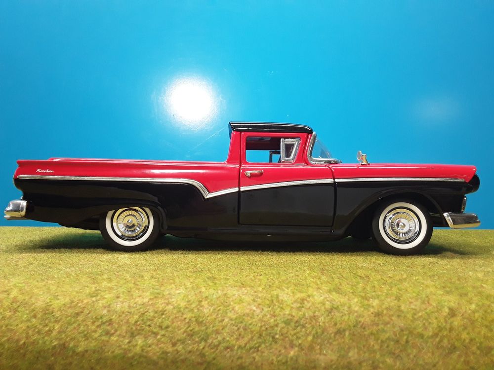 Road Signature __ Ford Ranchero __1957 __ metall __ 1:18 | Kaufen auf ...