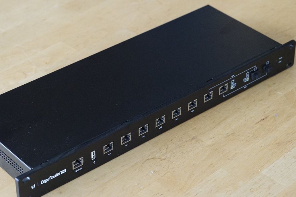 Ubiquiti Edge Router Pro (Gebraucht) in Bern für CHF 220 – mit ...