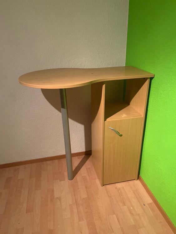 Stehbar mit Schrank (Gebraucht) in Guschelmuth für CHF 1 – nur Abholung ...