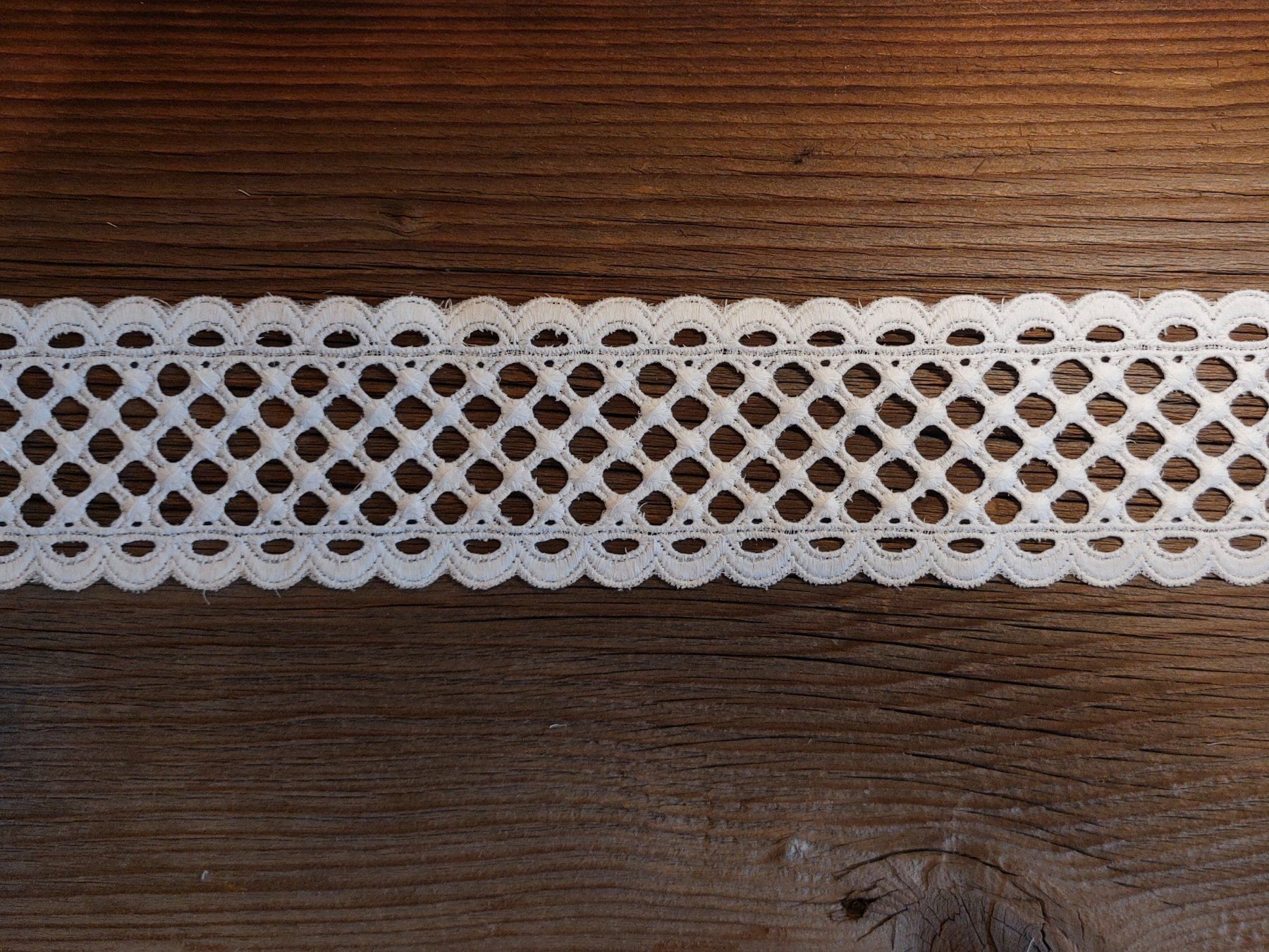 Schönes Spitzenband, Stickerei, 9m für Ihr Nähprojekt (Neu (gemäss ...