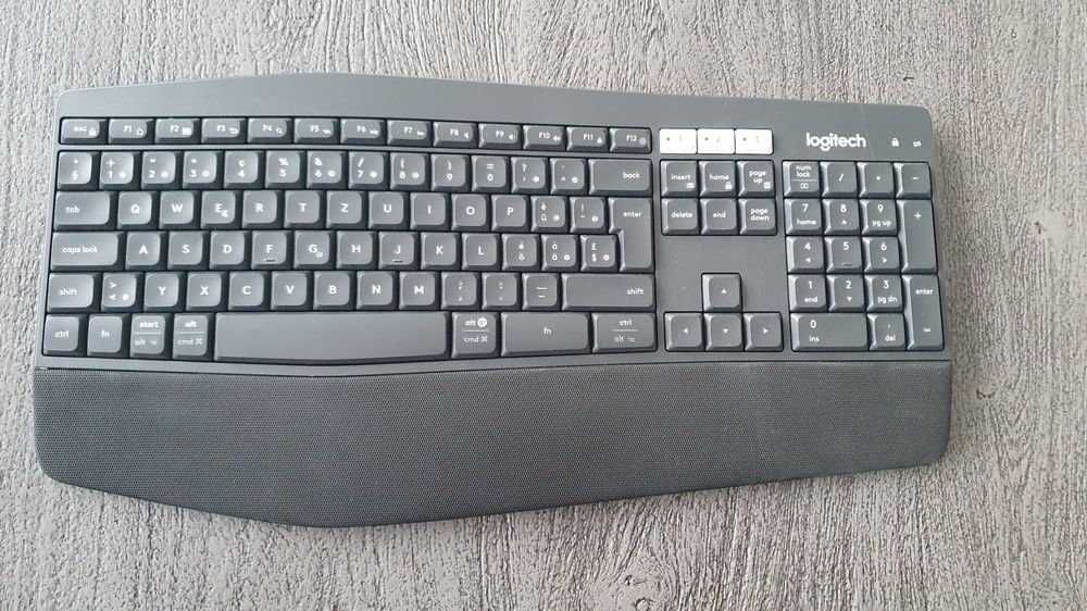 Logitech Tastatur K850 | Kaufen auf Ricardo