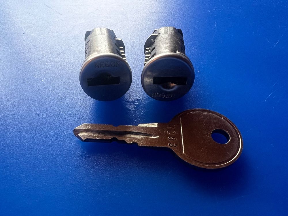 THULE ONE KEY SYSTEM - 2 x SCHLOSS + 1 x SCHLÜSSEL N093(R) (Gebraucht ...