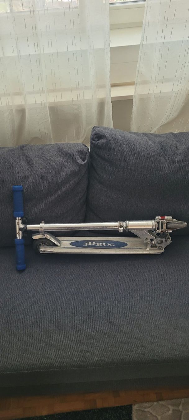 Trottinette JD Bug (D'occasion) à Vevey pour CHF 13 – avec livraison ...