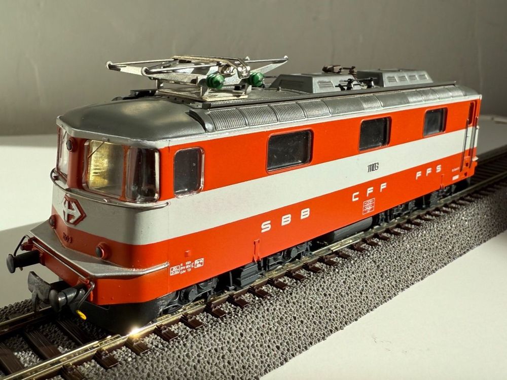 HAG 210 Elektrolokomotive Re 4/4 II Swiss Express SBB (Gebraucht) in Altendorf für CHF 111 – mit ...