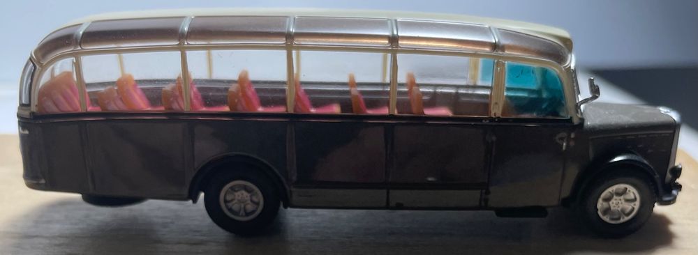 Model Saurer Ptw 4 X2 Militärbus Auto Modell 1:87 HO (Gebraucht) in ...