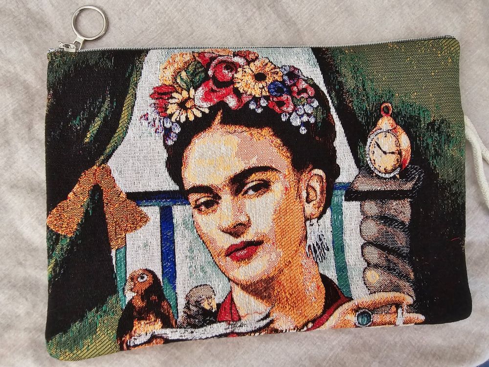Frida Kahlo Necessaire (Neu und originalverpackt) in Brugg AG für CHF ...