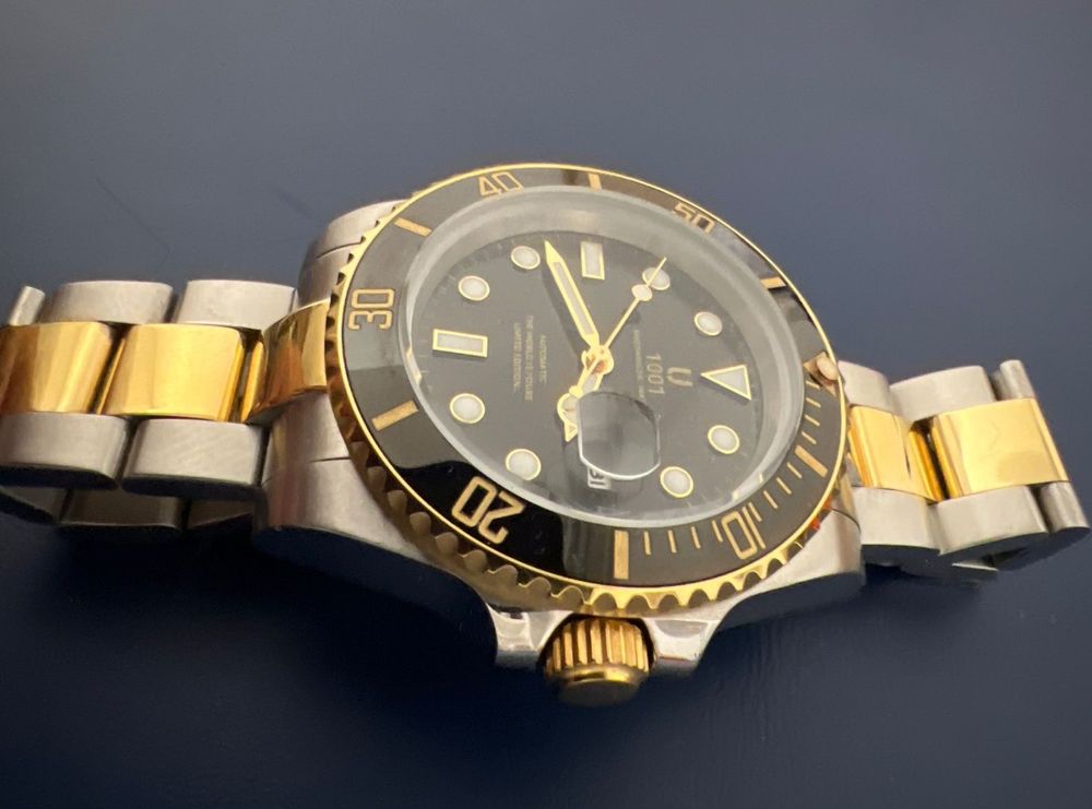 U 1001 The World Yours Limitiert Edition 41 mm (Gebraucht) in Dornach ...
