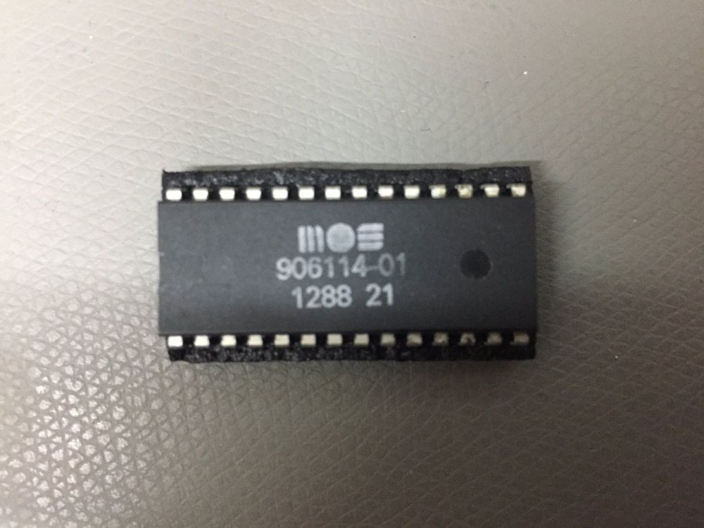 PLA Chip IC für C64 / SX64 MOS CSG CBM | Kaufen auf Ricardo