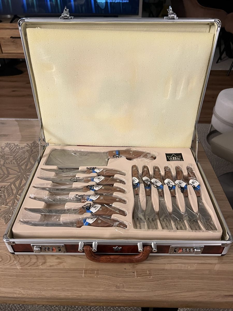 SBS Chef Knife Set in Suitcase - Brand New, High Quality! (Neu und ...