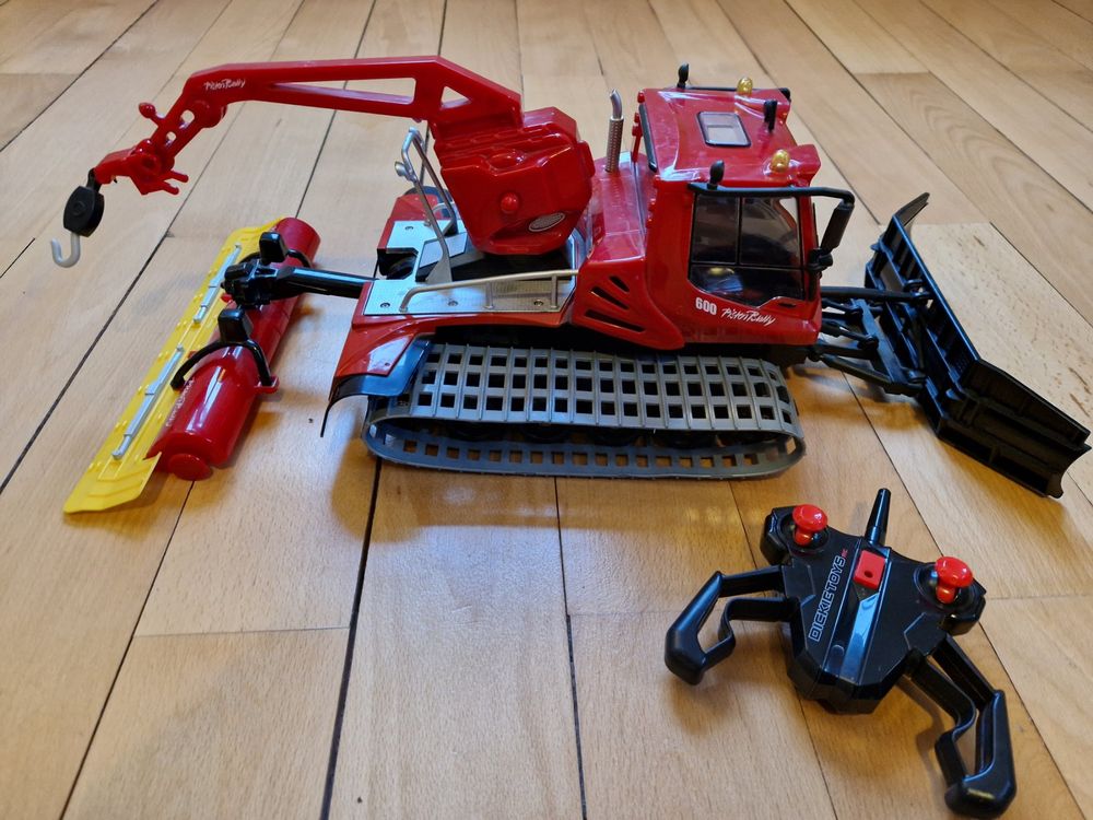 Dickie Toys RC Pistenbully 600 ferngesteuert (Gebraucht) in Zürich für ...