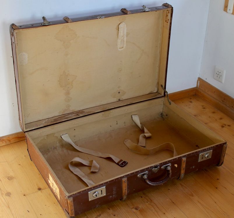 Alter KOFFER (Gebraucht) in für CHF 26 – mit Lieferung auf Ricardo kaufen