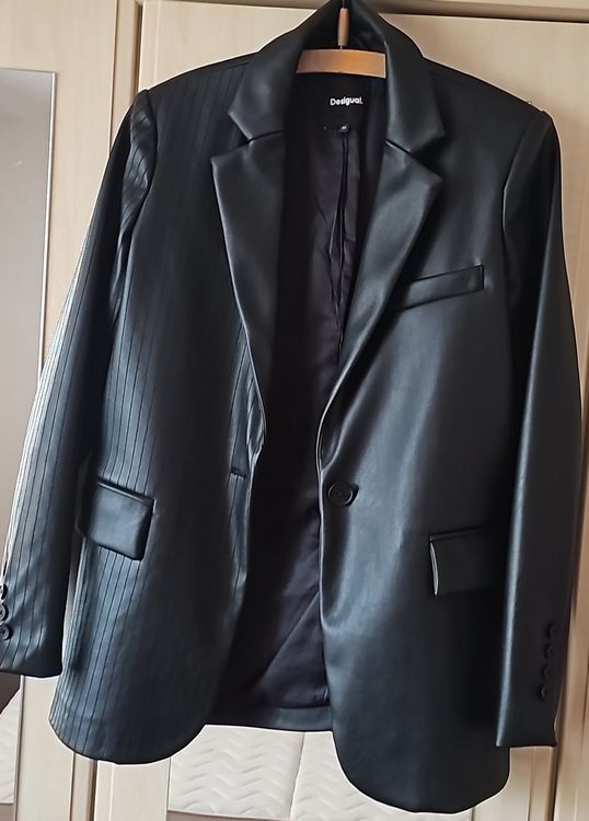Veste Desigual noire en simili cuir, taille XS état neuve (Neuf (Voir ...