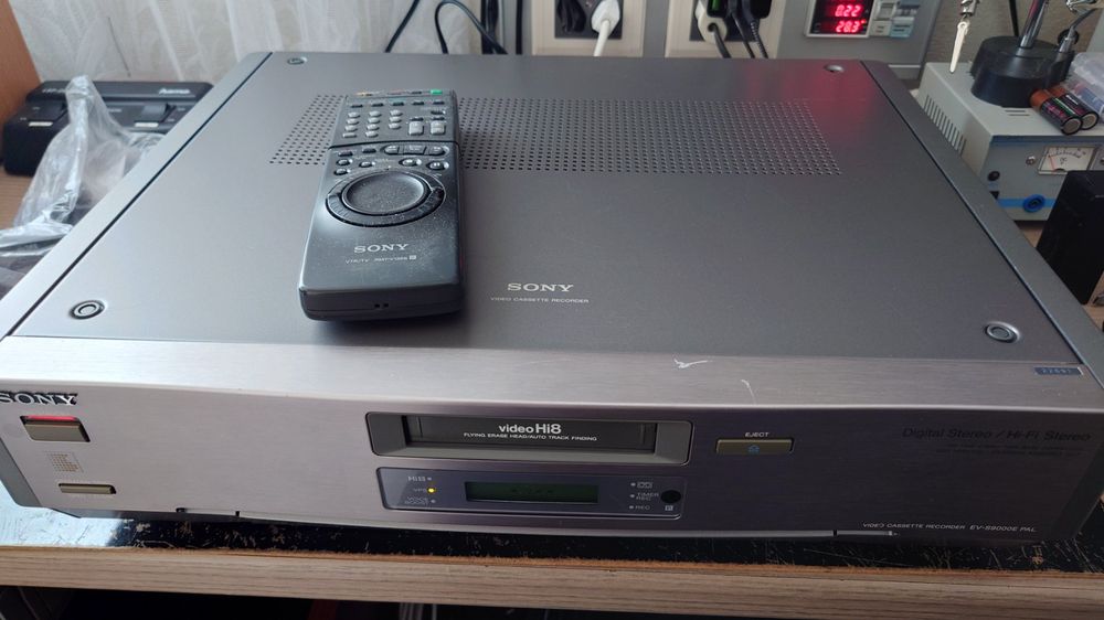 Sony ev-s9000e hi8 (D'occasion) à Sullens pour CHF 380 – avec livraison ...