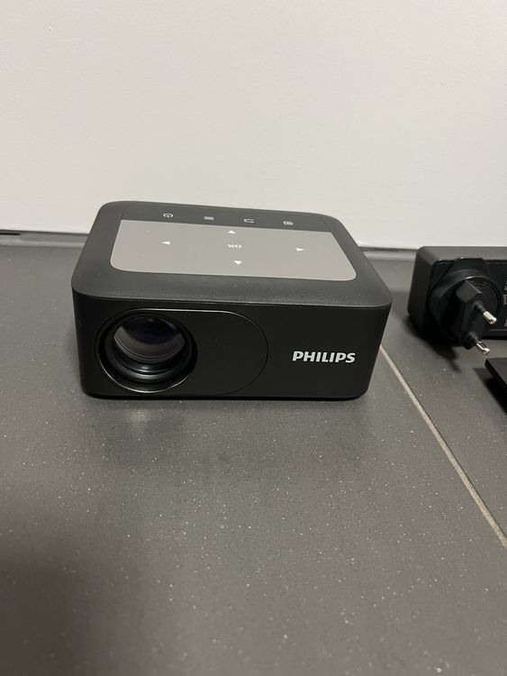Philips NeoPix 110 Mini Beamer (Gebraucht) in Holziken für CHF 50 – mit ...