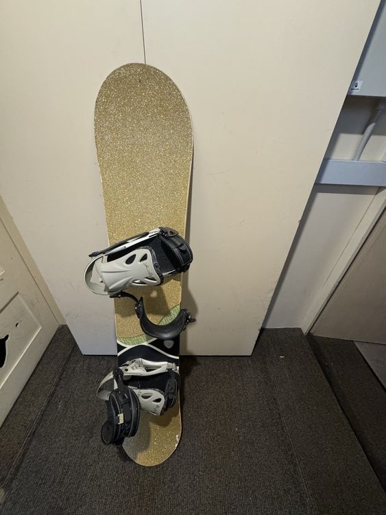Snowboard Head Gold Glitzer (Gebraucht) in Zürich für CHF 21 – nur ...