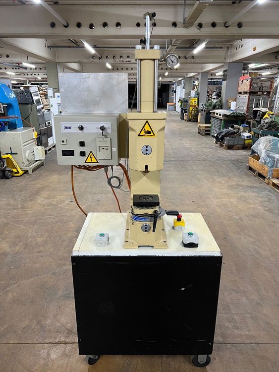 Jossi HP-10-N Hydraulische Presse (Gebraucht) in Zuchwil für CHF 2650 ...