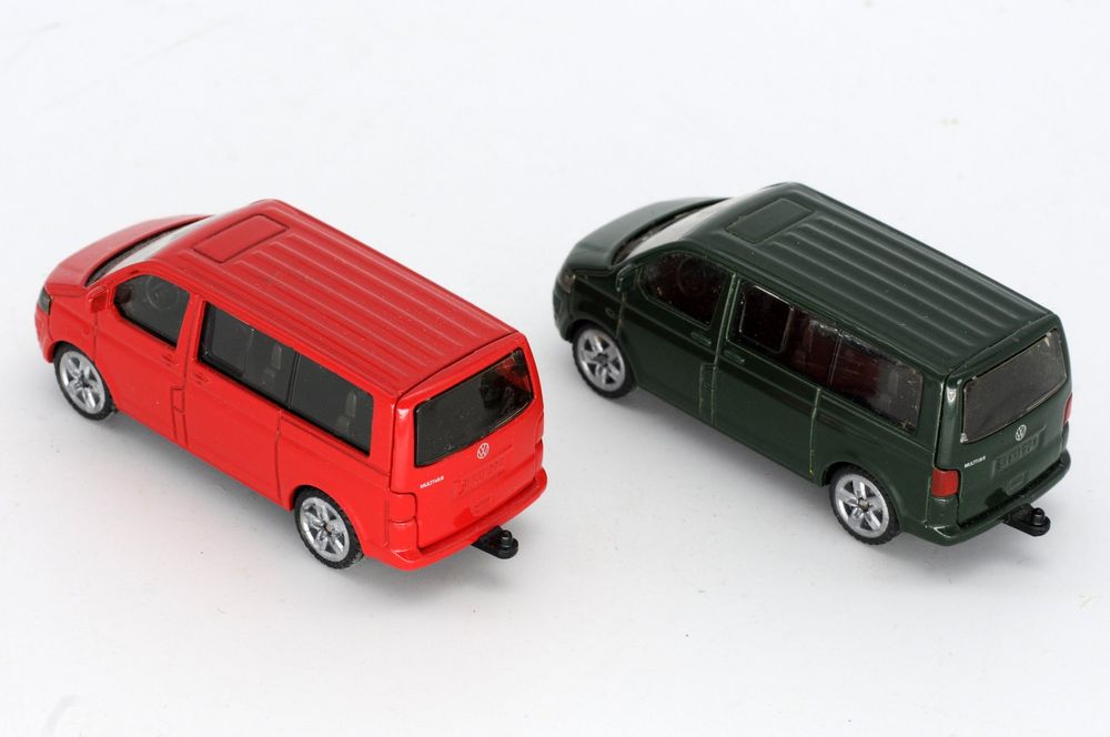 2x Siku 1070 - VW T5 Facelift Multivan (Gebraucht) in Ostermundigen für CHF 9 – mit Lieferung ...