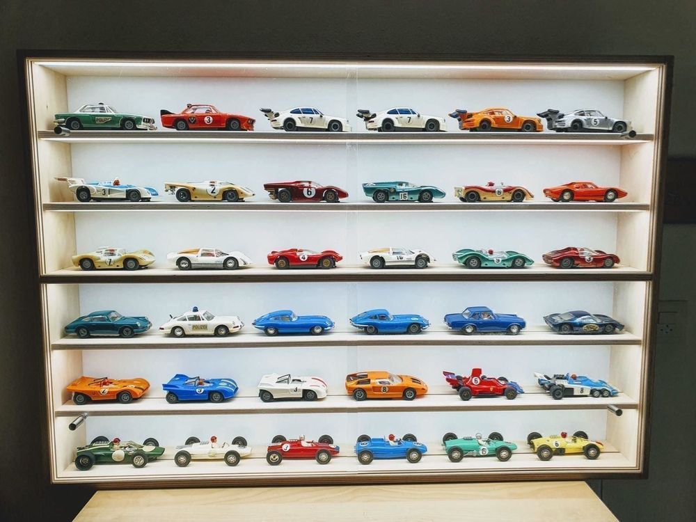 Modellauto Vitrine mit LED für Slot Cars (Neu und originalverpackt) in ...
