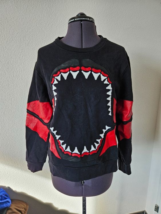 EACH X OTHER ANN GRIM SHARK JAWS SWEATER (Gebraucht) in Böttstein für ...