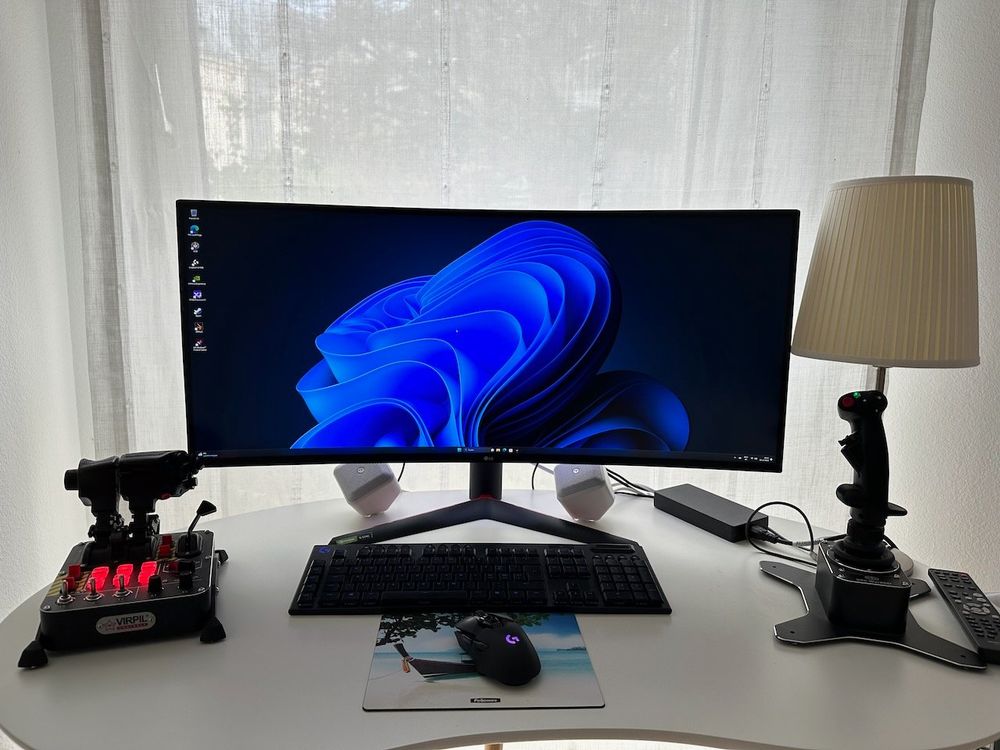 Flightsimulator Workstation bestehend aus Qualitätsteilen (Gebraucht ...