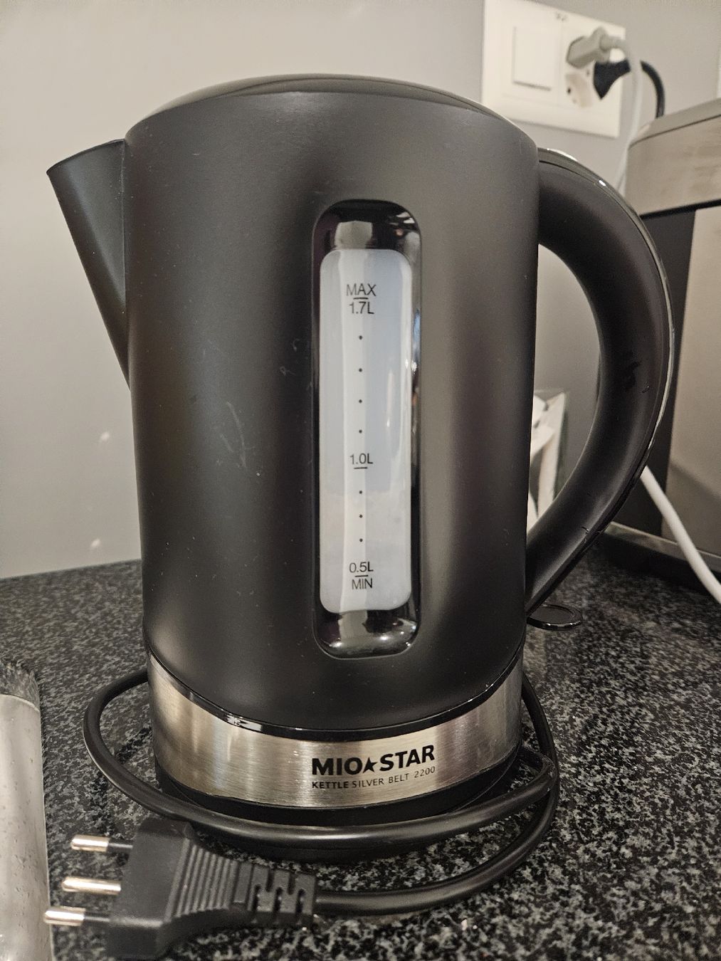 Bouilloire électrique MIO STAR, 2200W (D'occasion) à Genève pour CHF 10 ...