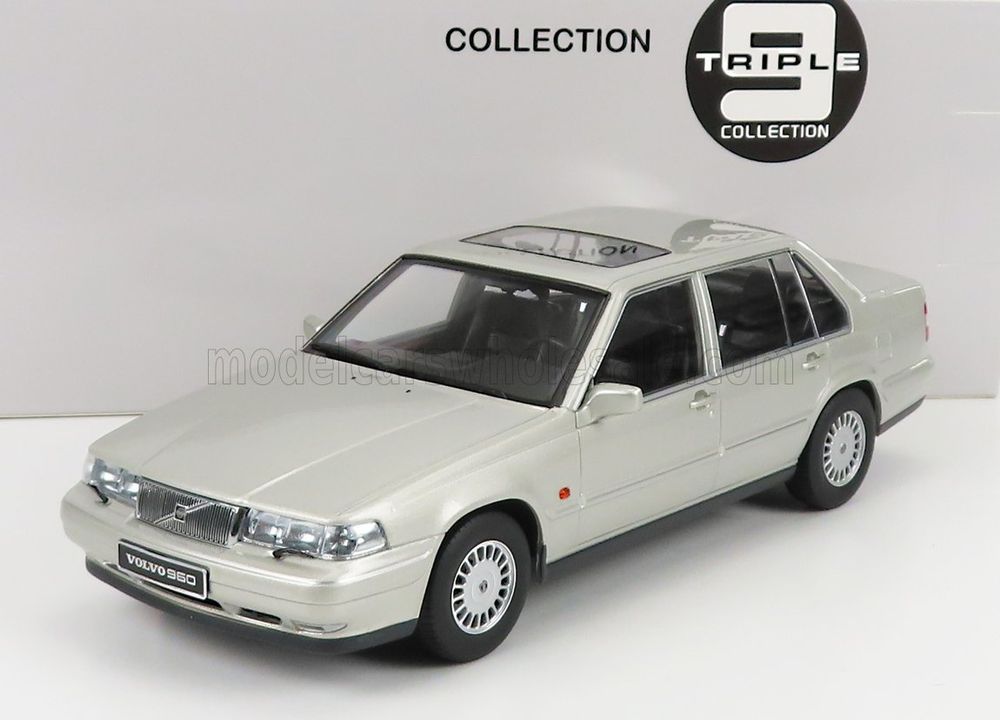 VOLVO - 960 1996 - SILVER SAND MET 1/18 Triple9 NEUHEIT (Neu und ...